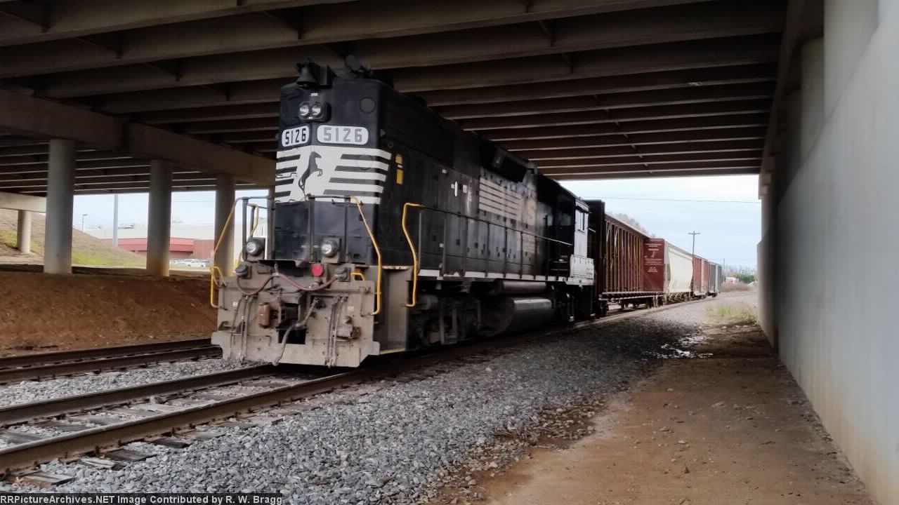 NS 5126 (GP38-2)
